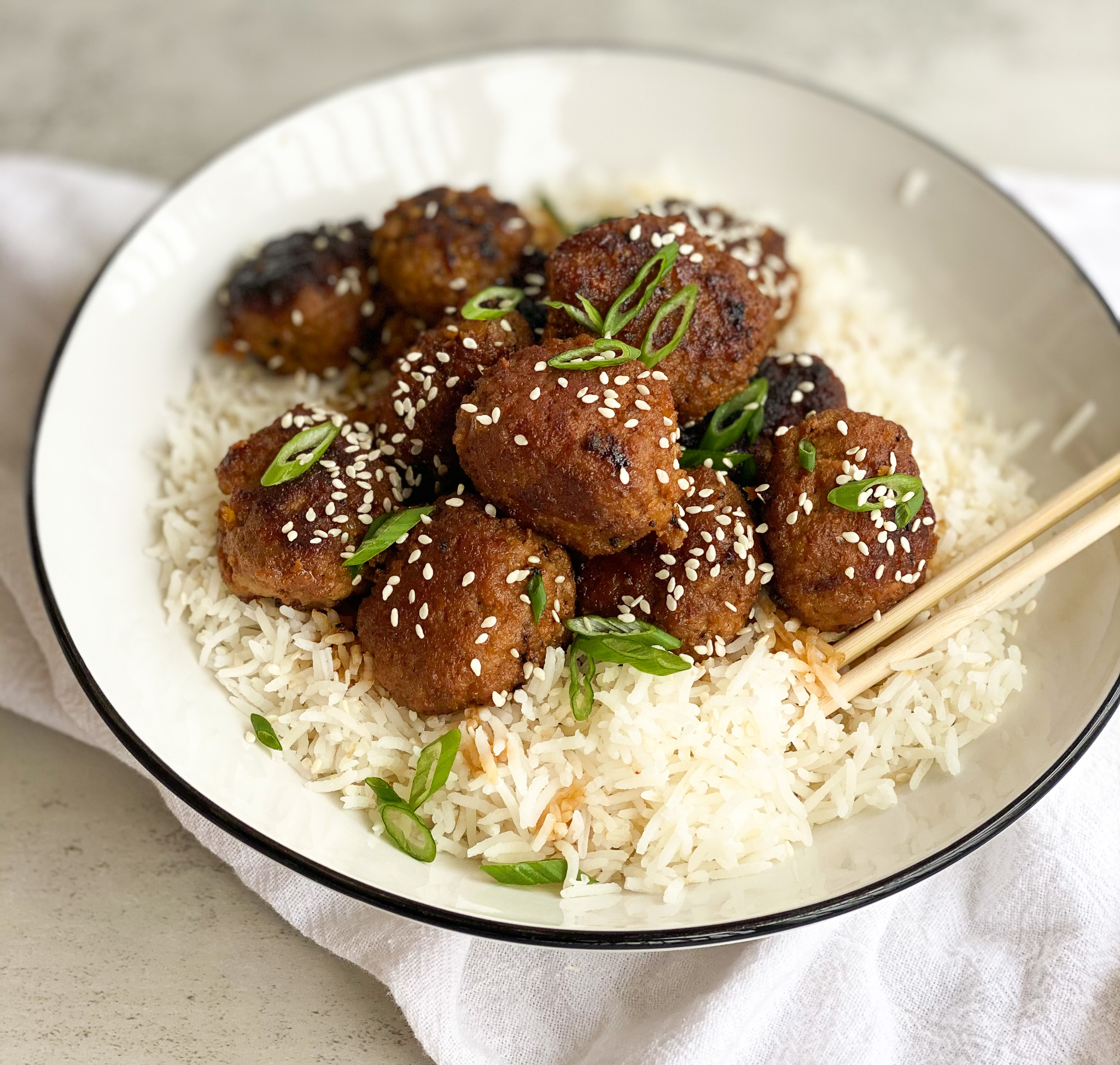 Asian meatballs - lizasfarmhouse.com