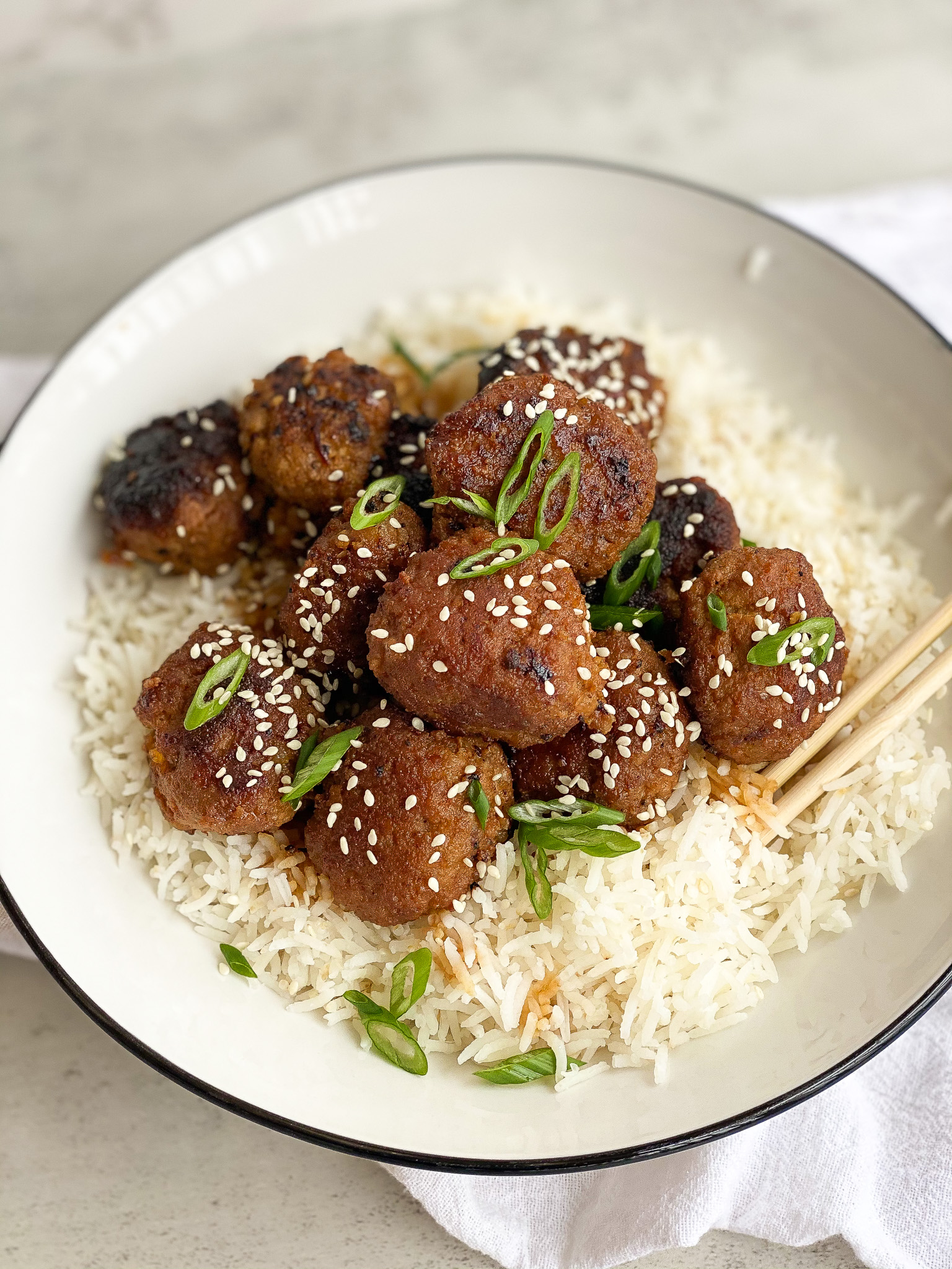 Asian meatballs - lizasfarmhouse.com