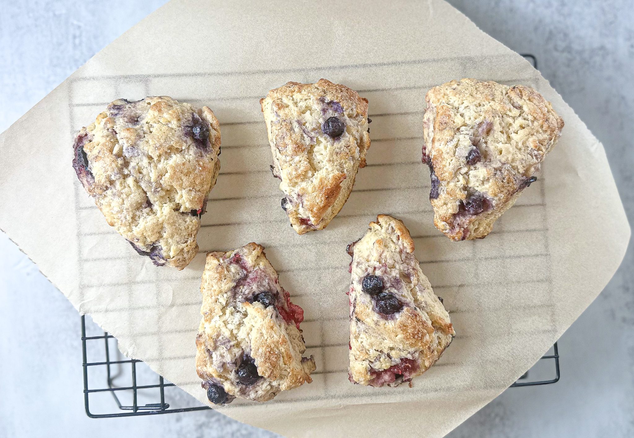 Sourdough discard scone recipe - lizasfarmhouse.com