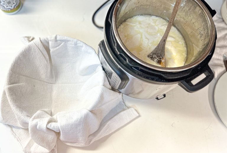 How to make raw milk Greek yogurt in the instant pot - lizasfarmhouse.com