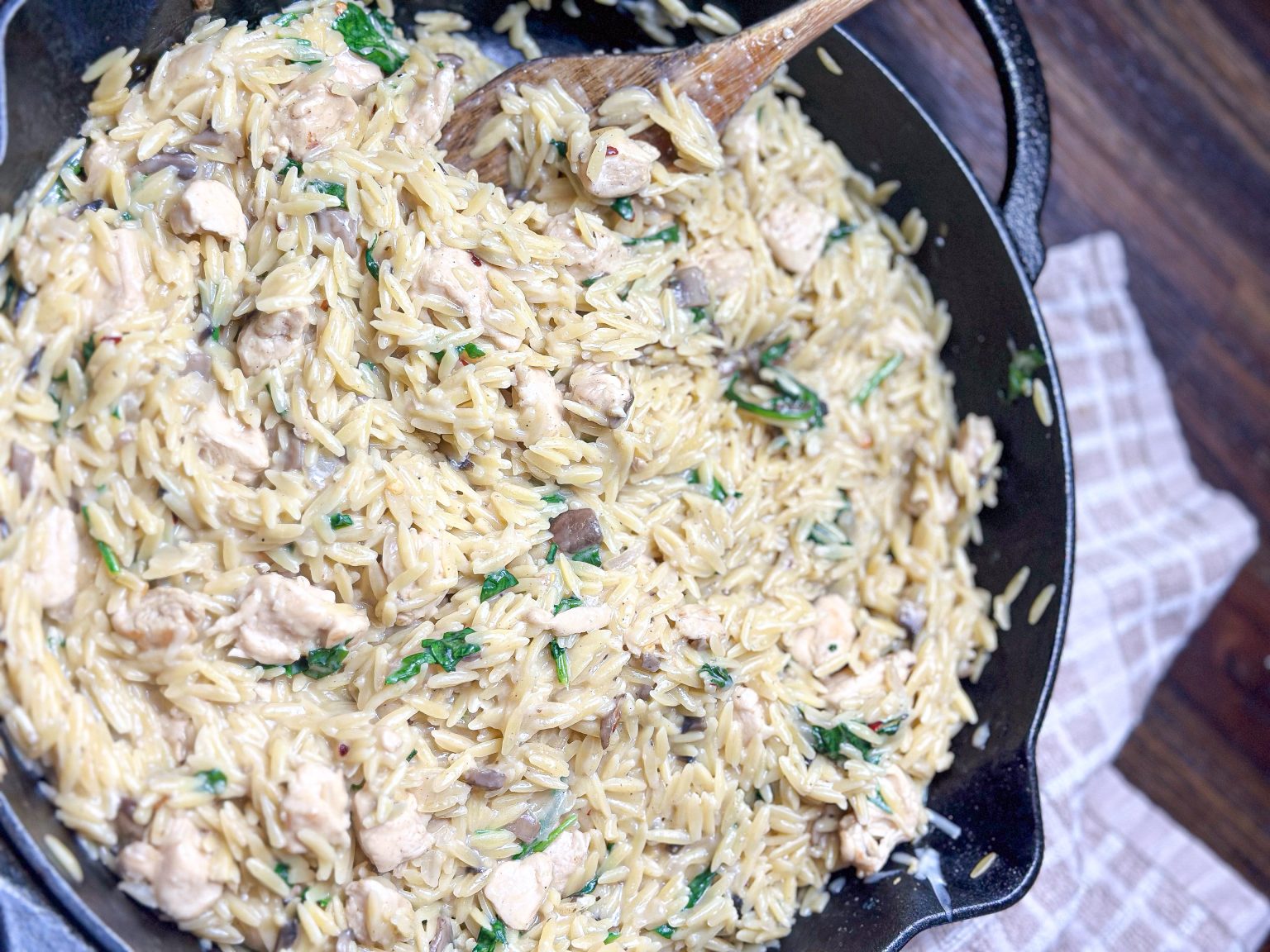 Creamy Chicken Orzotto - lizasfarmhouse.com