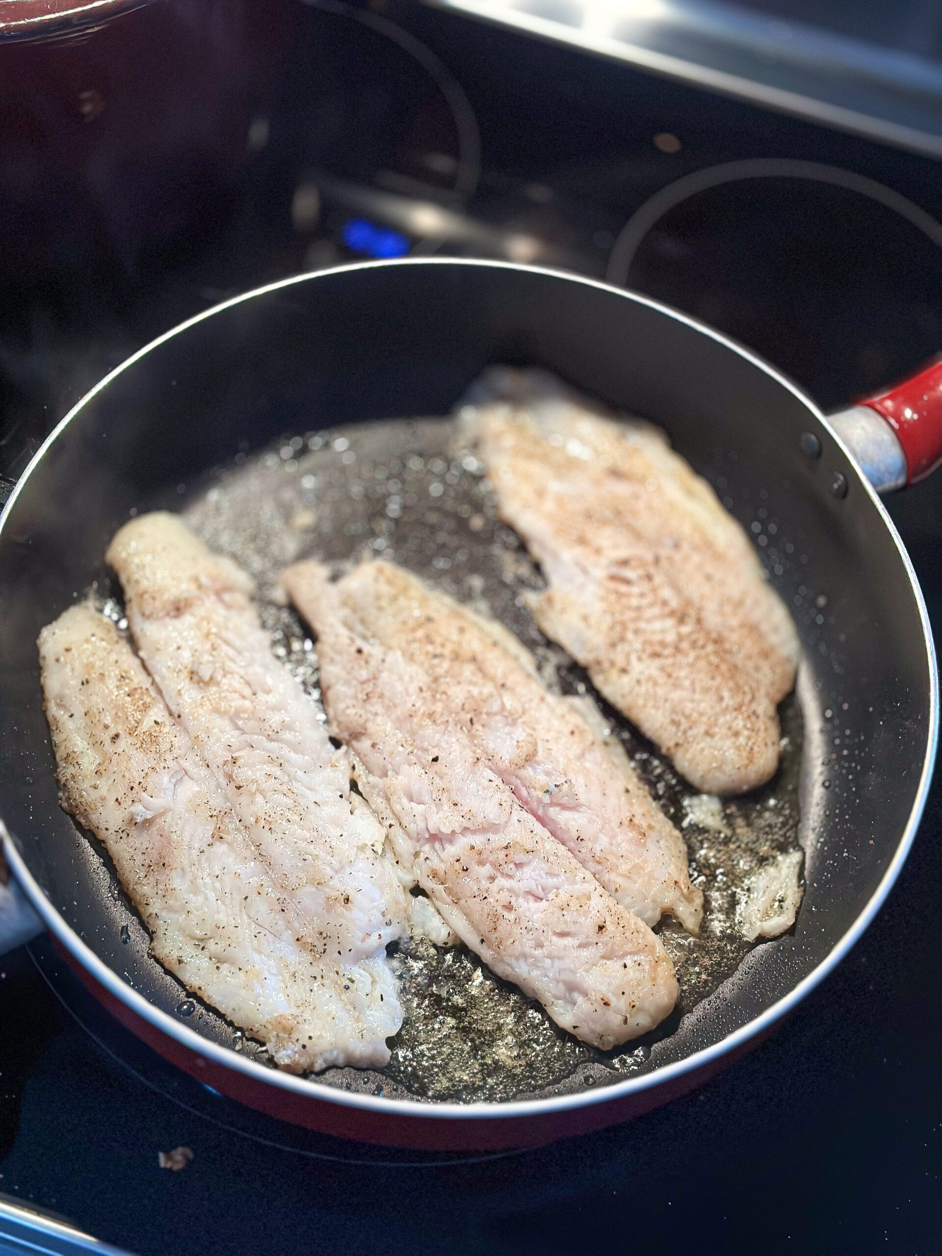 Easy baked white fish with vegetables - lizasfarmhouse.com